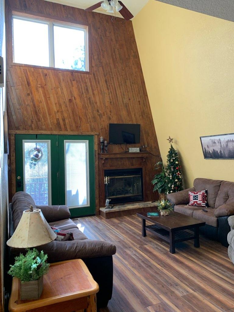 Cabins - Day Dreamer Cabins